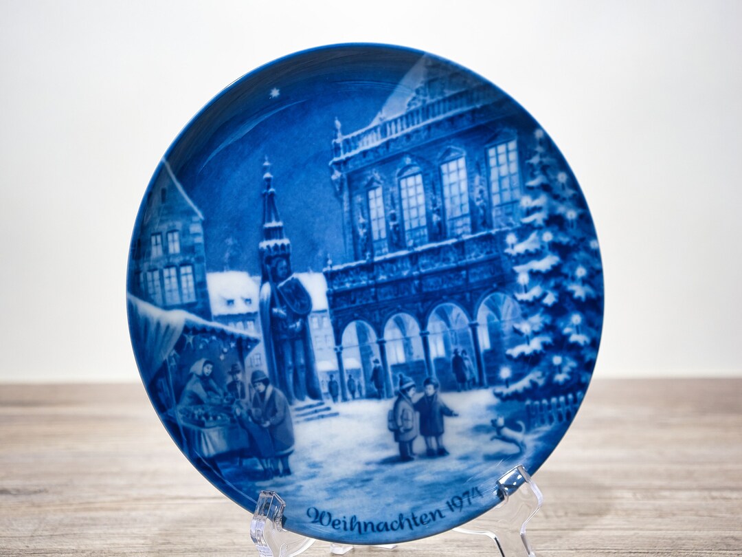 Christmas Plate 1972: Bremen by Berlin Design Blue Porcelain Limited ...