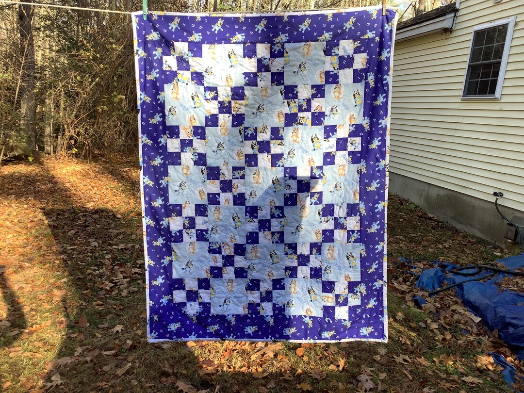 Hand Quilted Bluey Crib Quilt - Etsy