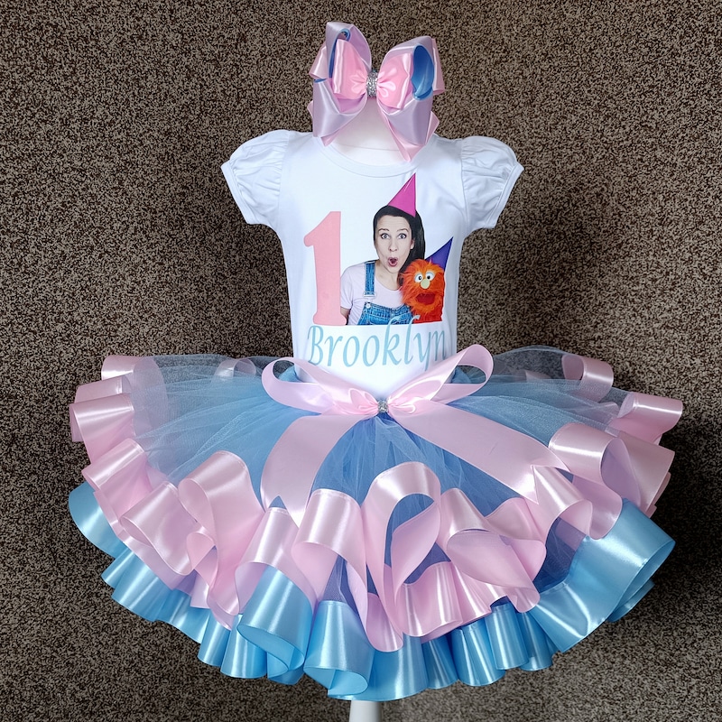 Ms Rachel Costume - Etsy