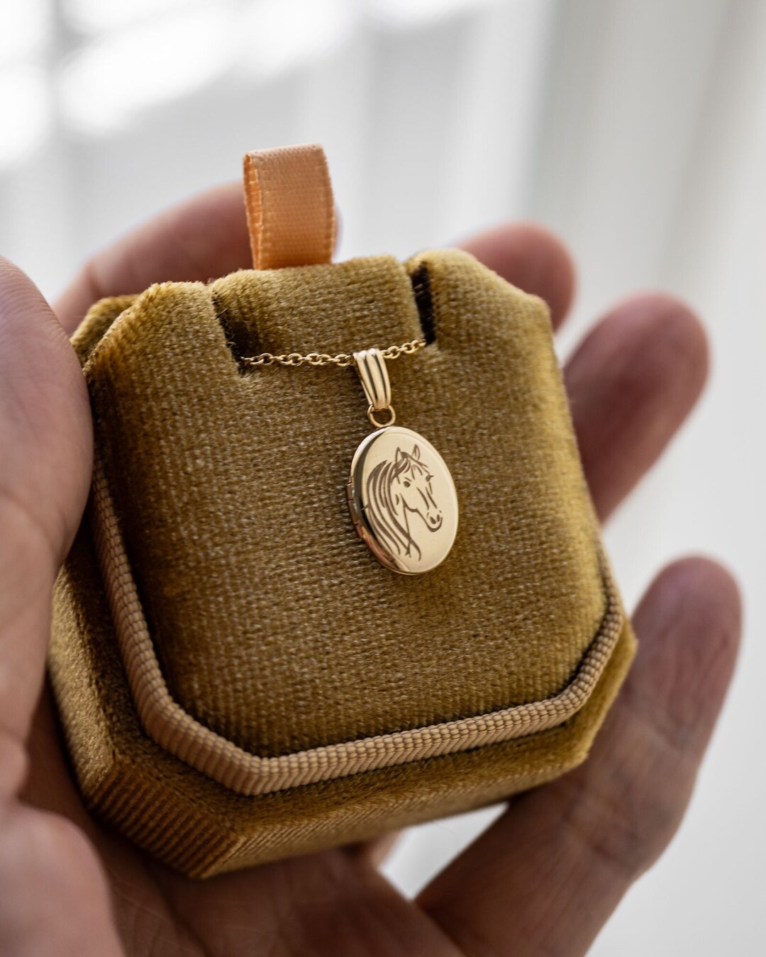 Horse Oval Locket, Animal Locket Necklace, Personalized Gifts - Etsy