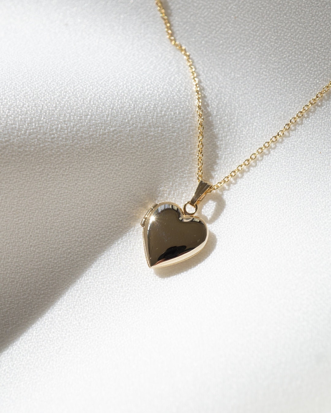 Our Pick: Catbird NYC Dollhouse Heart Locket 20 Brands That Make ...