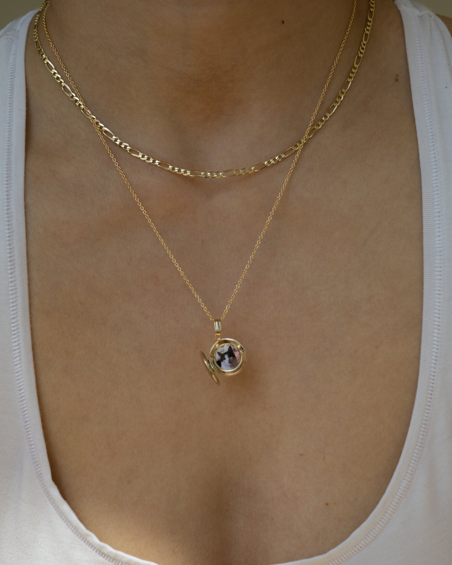 Round Circle Mini Locket Gold Filled Silver Minimalist - Etsy