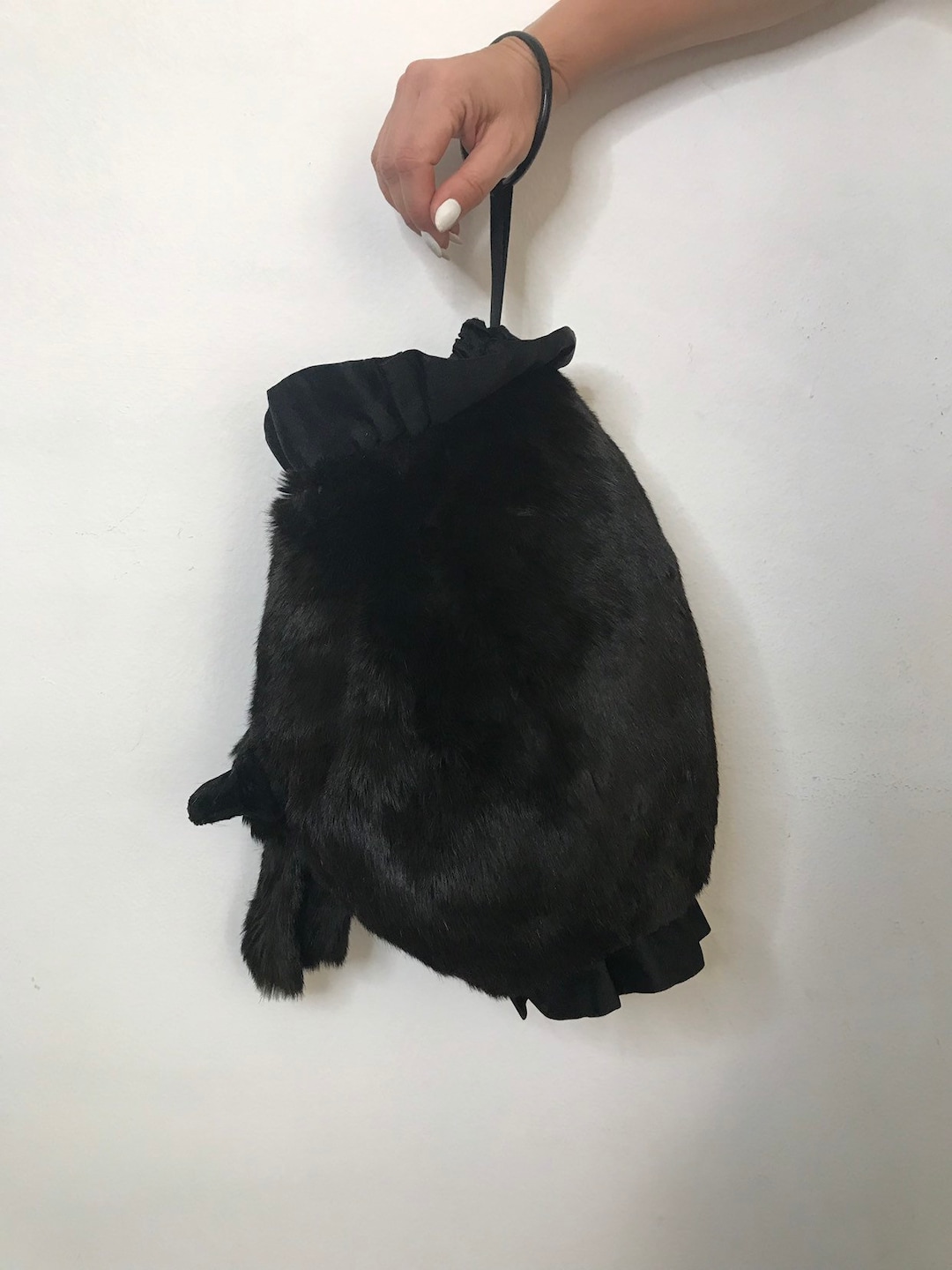 Black Women's Hand Muff Rabbit Fur Festive Look Fluffy Warm Muff Show ...
