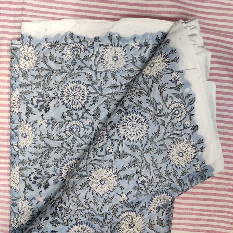 Floral Blue 100% Cotton Quilting Fabric by the Yard Quilt - Etsy