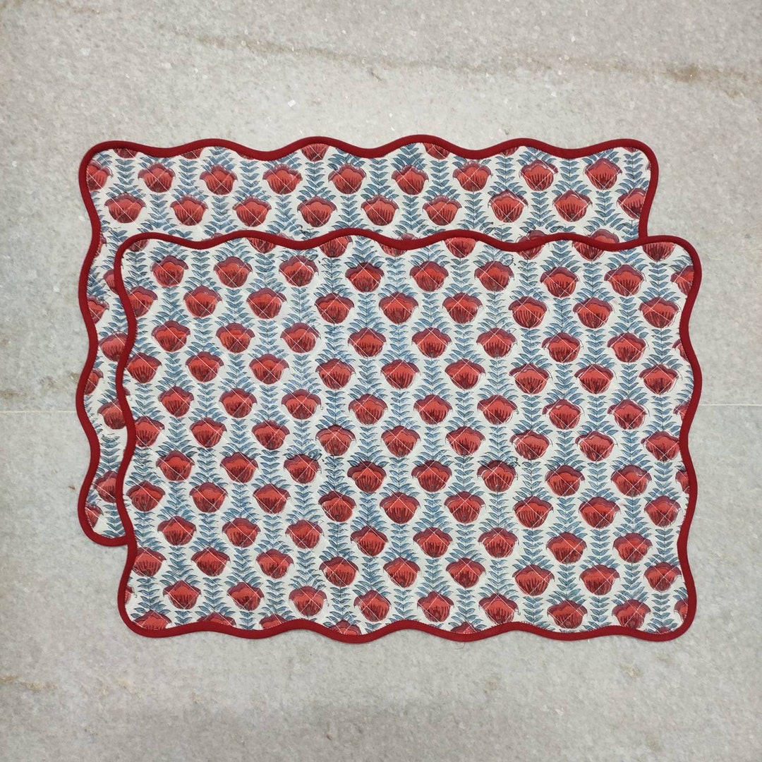Red Floral 4 Napkins and 2 Cotton Table Quilted Wave Piped Placemats ...