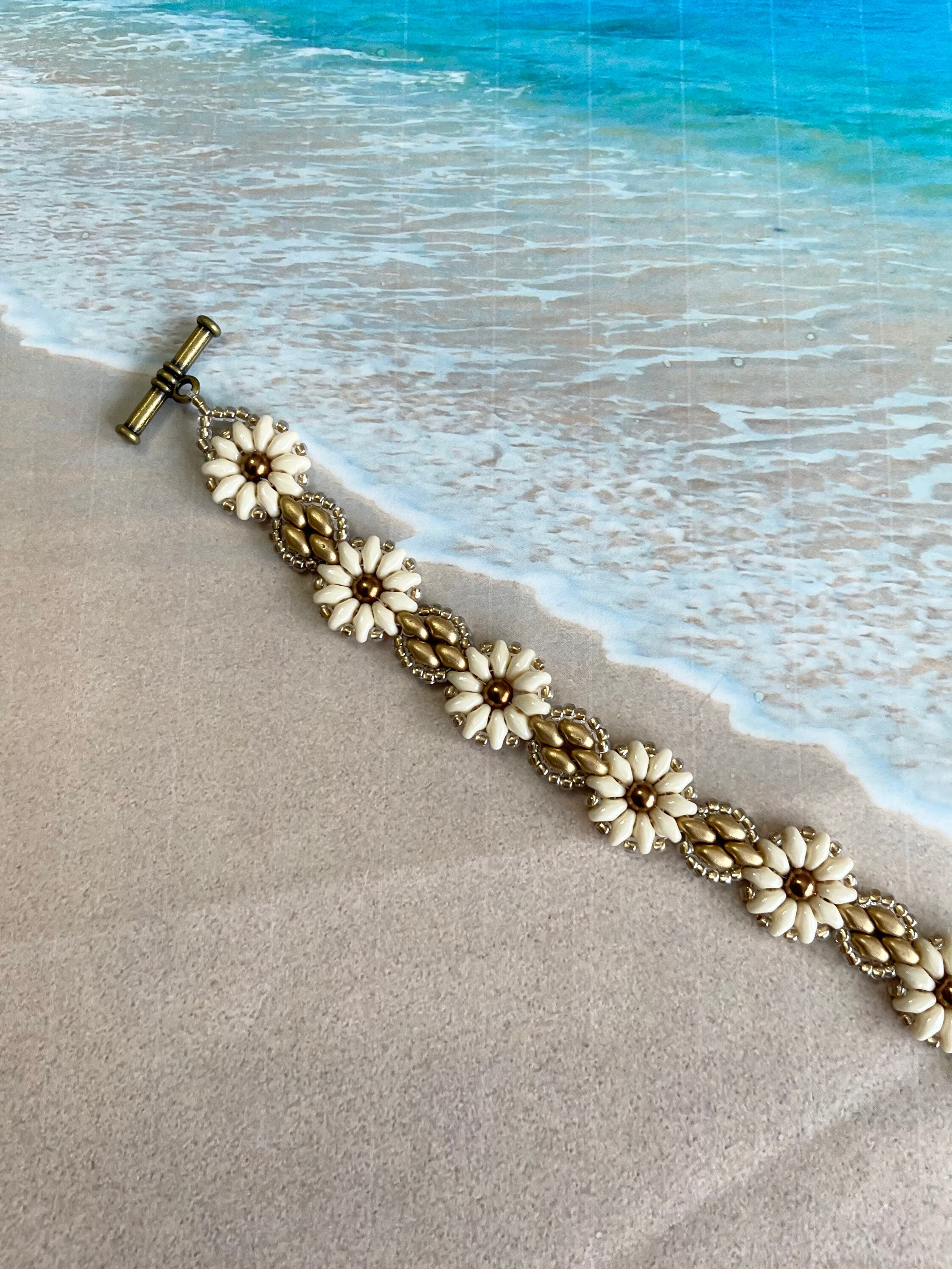 Cream & Gold Bracelet / Daisy Chain / Handmade Beaded / Czech Superduo ...