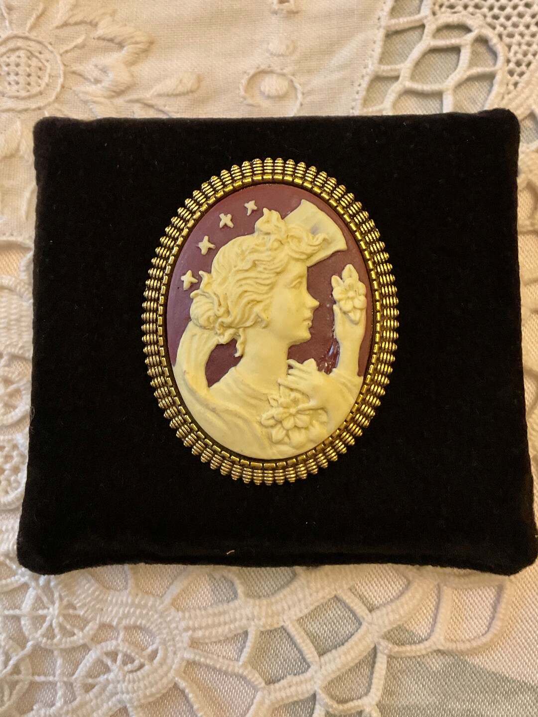 VICTORIAN BAKELITE CAMEO Great Vintage Brooch :gold Plated Beautiful ...
