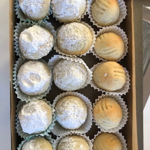 Syrian Mamool Cookies: Pistachio, Walnut, Date Filled Holiday Sweets ...
