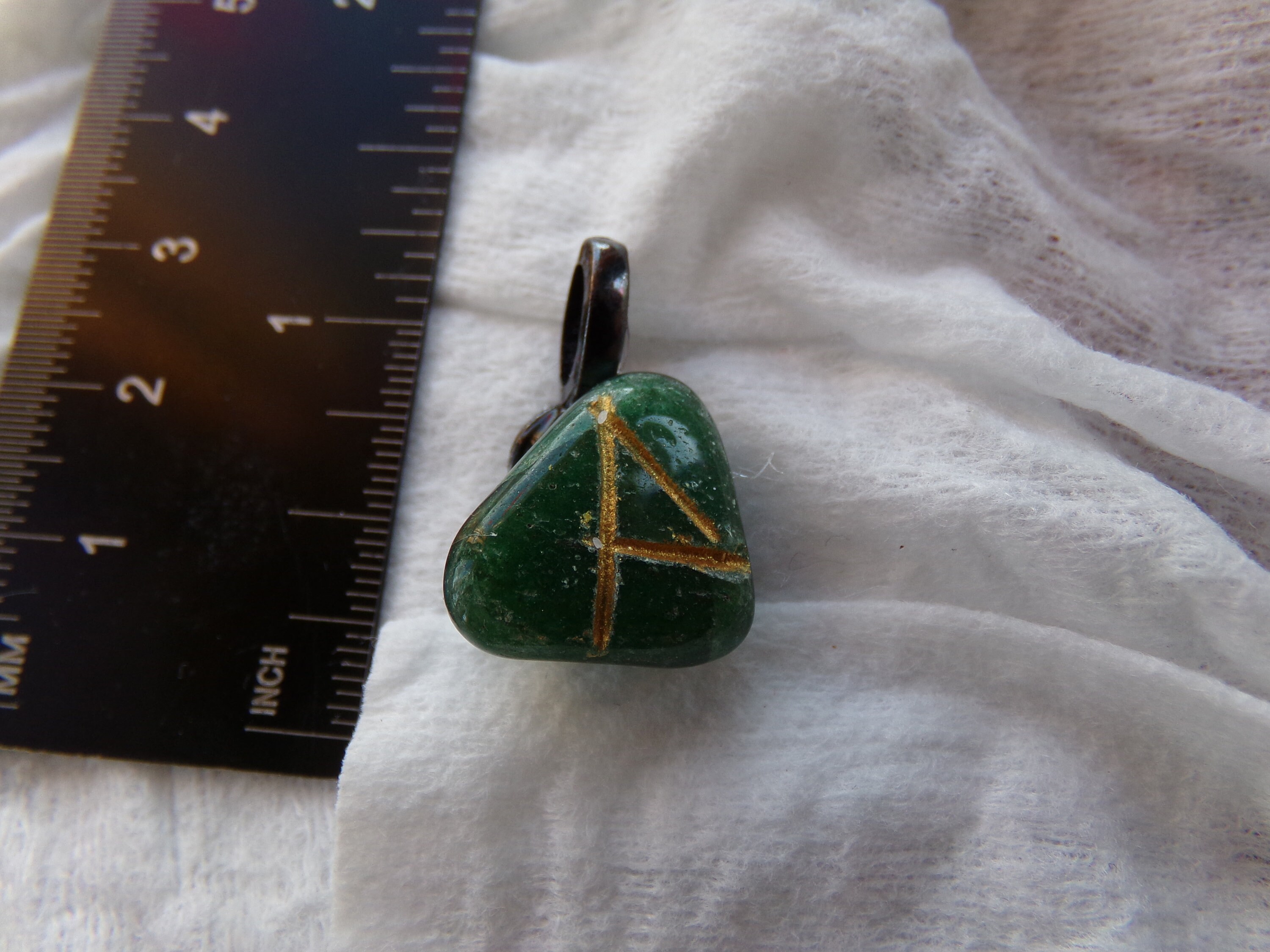 Green Mica Wunjo/wyn/wynn Rune Stone Pendant - Etsy
