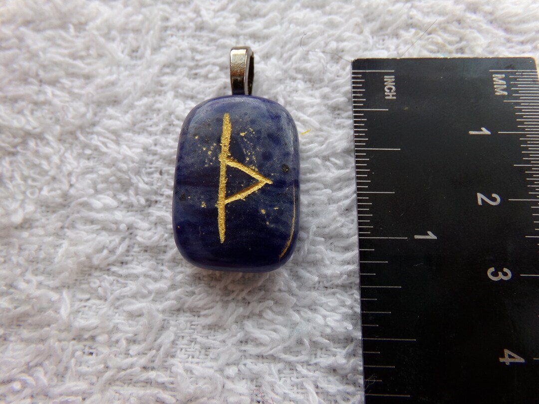Thorn/thurisaz/thor Genuine Sodalite Rune Stone Pendant Crystal Witch ...