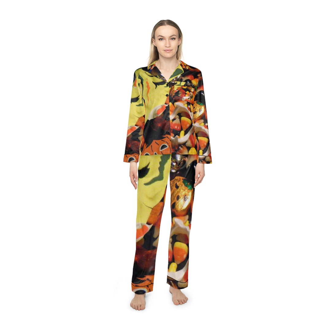 Vintage Frankenstein Halloween Mask and Candy Women's Satin Pajamas ...