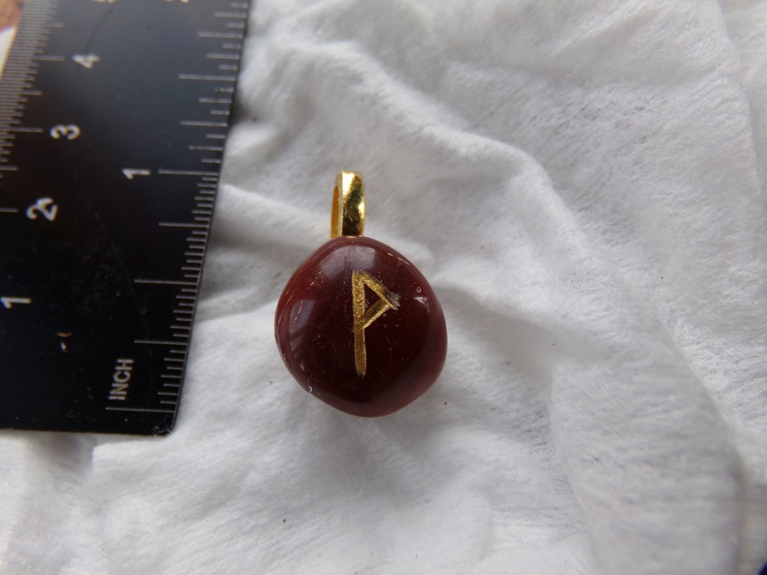 Red Jasper Wunjo/wyn/wynn Rune Stone Pendant - Etsy
