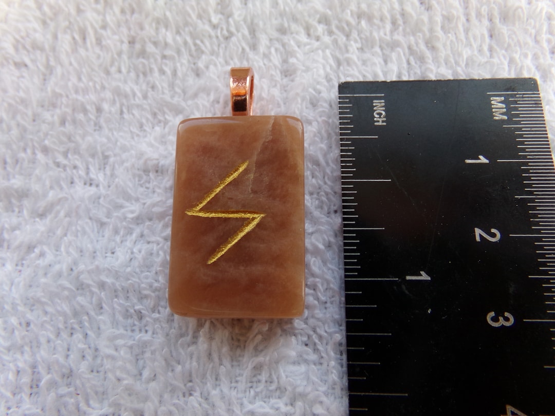 Sigil/sowulo/sowilo/sowulu/sigel/sugil Genuine Peach Moonstone Rune ...