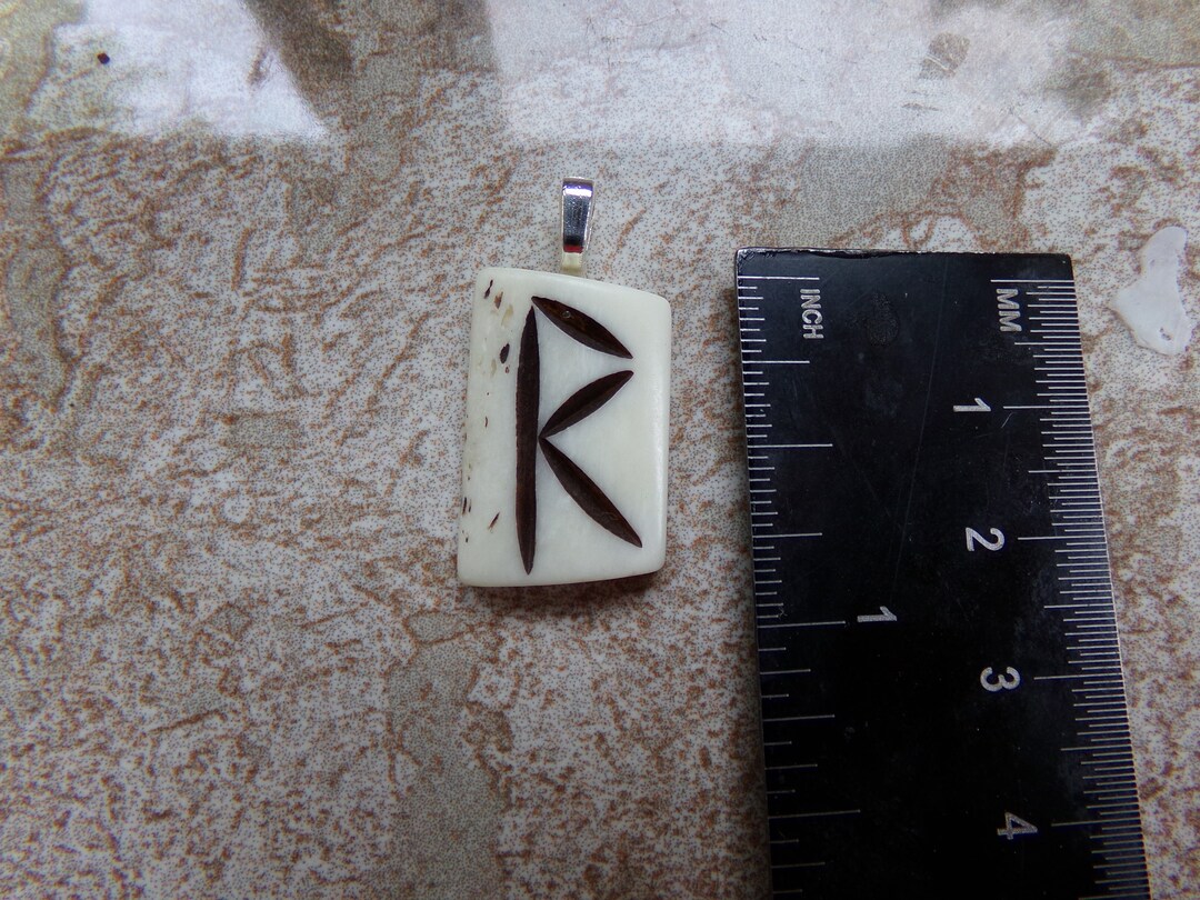 Raido/raidho/rad/reidh Animal Bone Rune Stone Pendant - Etsy