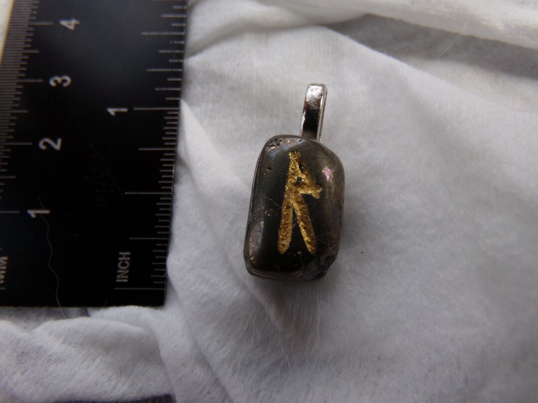 Pyrite Raido/raidho/rad/reidh Rune Stone Pendant - Etsy