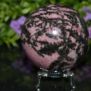 Rhodonite Sphere Rhodonite Crystal Rhodonite Ball Rhodontie - Etsy