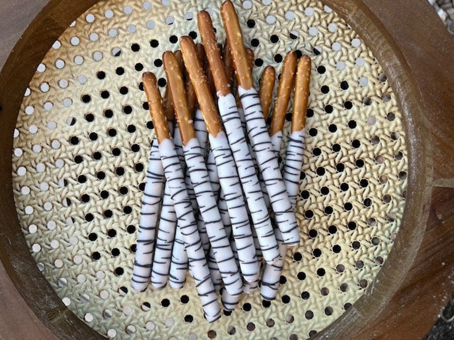 1 Dozen Birch Tree Chocolate Covered Pretzel Rods, Birch Logs, Birch ...