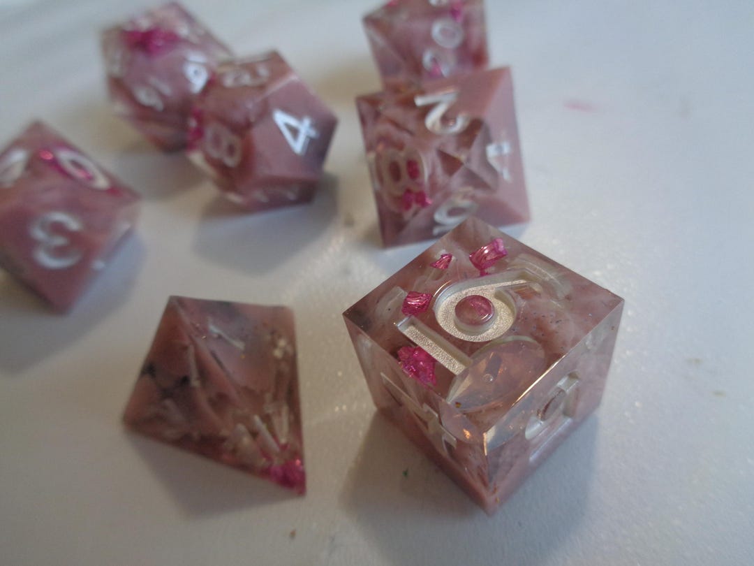 Pink Gemstone Geode Dice Set 7 Pieces for Dungeons and Dragons ...