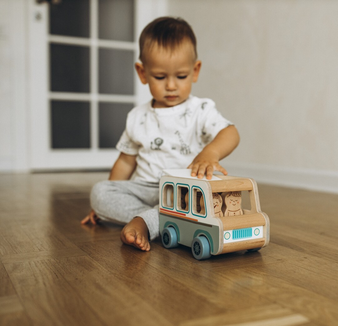 Wooden Bus With 6 Passengers Toy, Montessori Bus Toy, Wooden Toy Bus ...