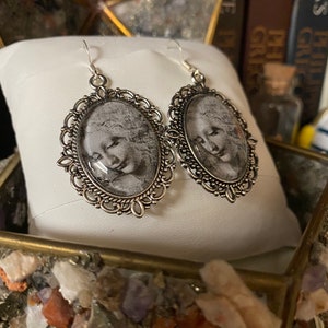 La Scapigliata by Leonardo Da Vinci Earrings - Etsy