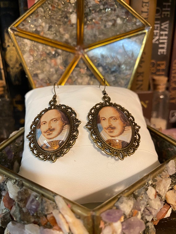 Earrings Depicting Portrait of William Shakespeare | Etsy
