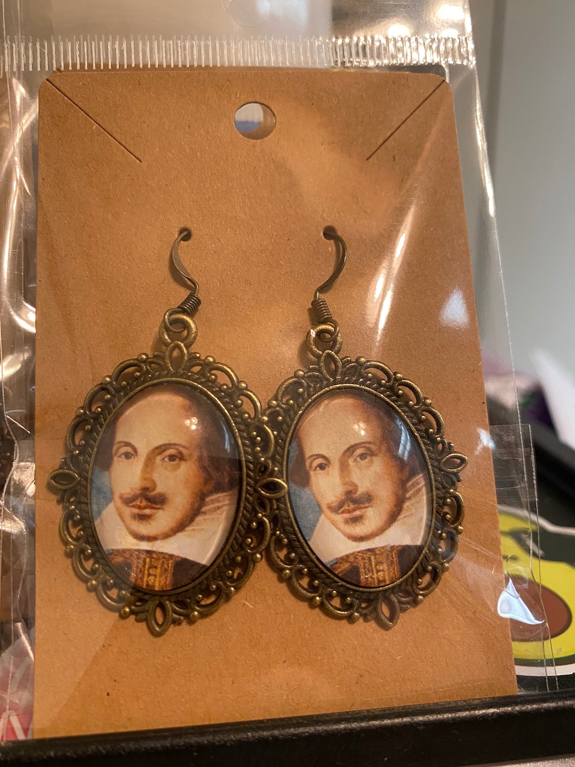 Earrings depicting portrait of William Shakespeare | Etsy