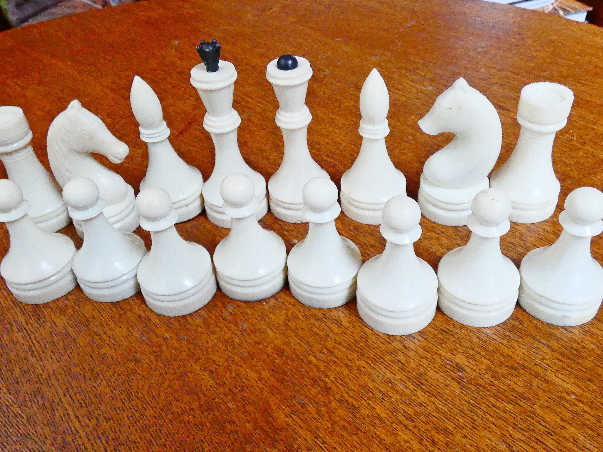 Large Chess Pieces Full Set Vintage Hard Plastic Chess Pieces - Etsy