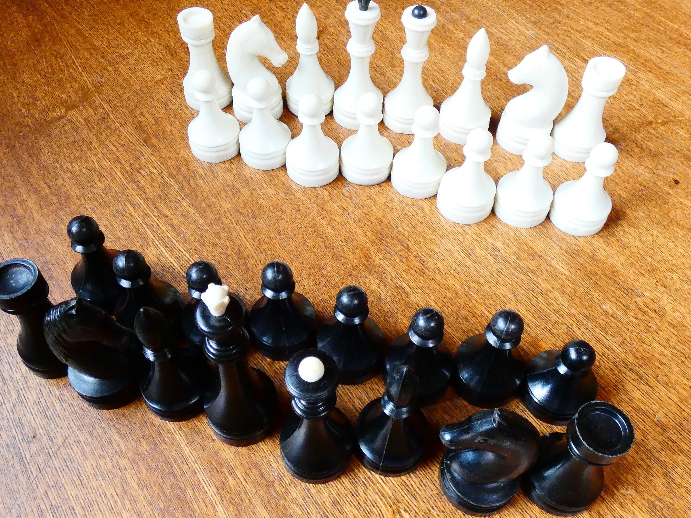 Large Chess Pieces Full Set Vintage Hard Plastic Chess Pieces - Etsy