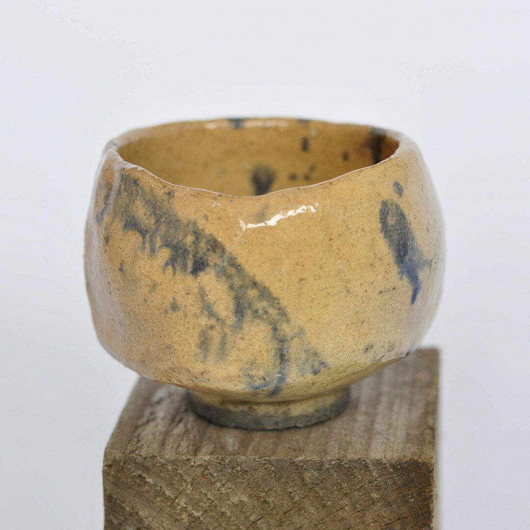Handmade Raku Tea Bowl – Mustard Yellow, Blue Fish Chawan - Etsy
