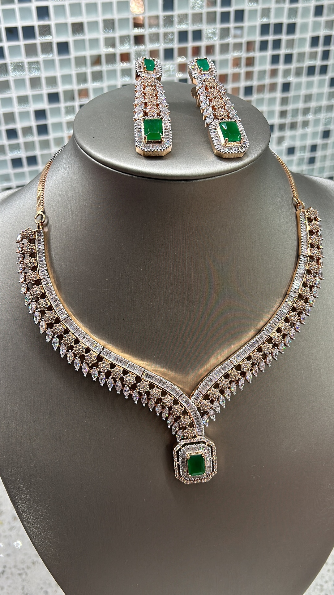 Rose Gold and Emerald Deep Necklace and Earrings Rose Gold Green ...