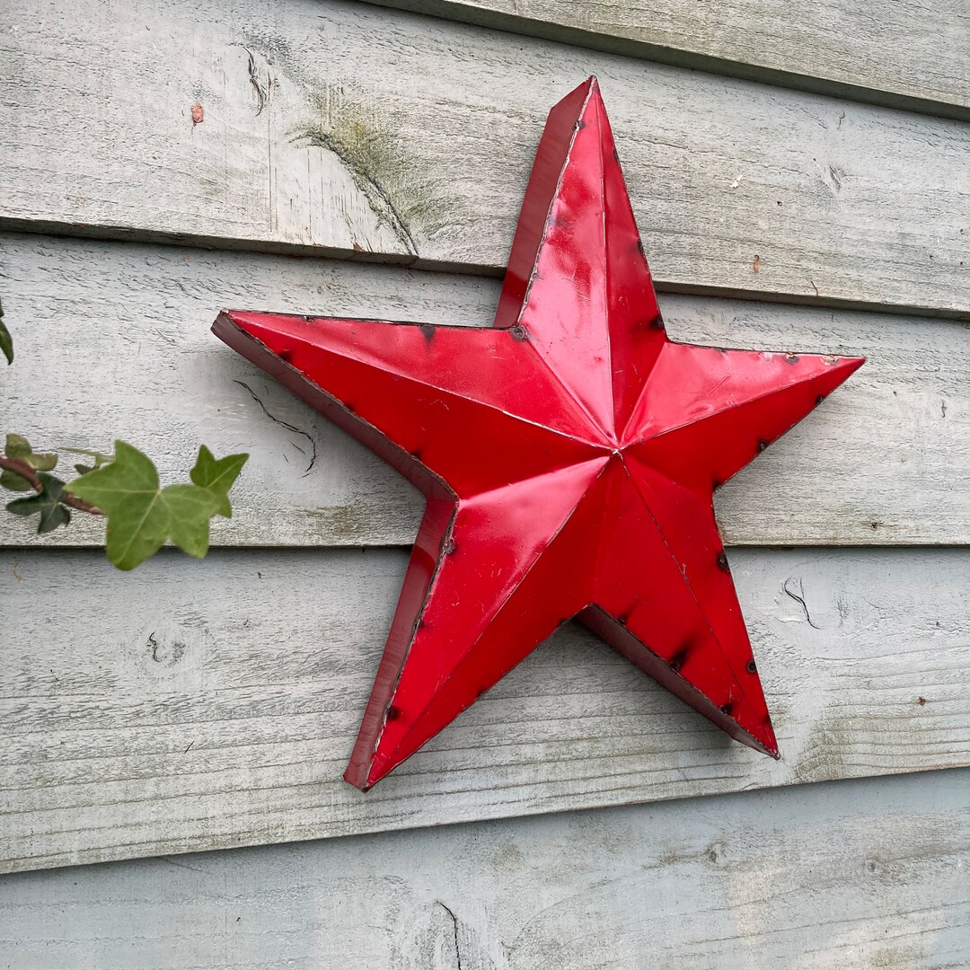 Red Metal Star 13 Inches Upcycled and Reloved and Reloved From Old Oil ...