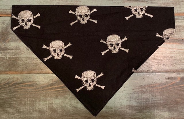 Skull Pet Bandana, Skull & Crossbones Bandana, Pirate Bandana, Dog ...