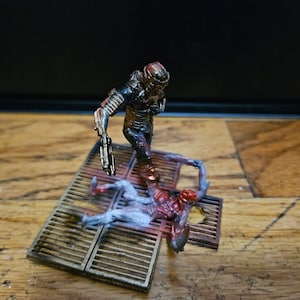 Dead Space Isaac Stomping Necromorph Miniature Model Airbrushed - Etsy
