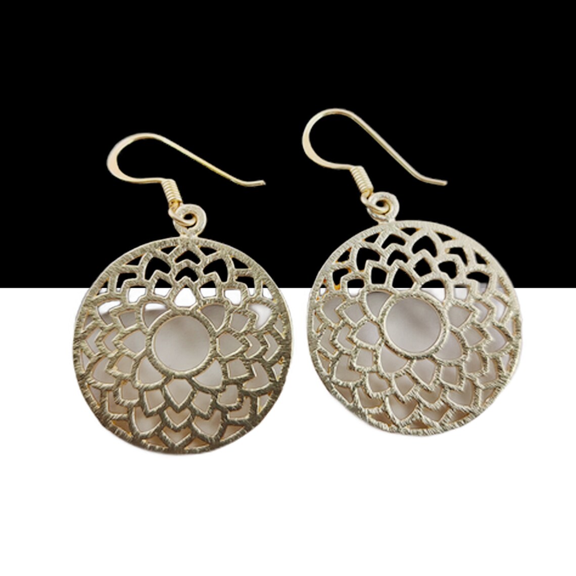 1 Pair Gold Plated Brushed Metal Earrings Cutout Flower Round | Etsy