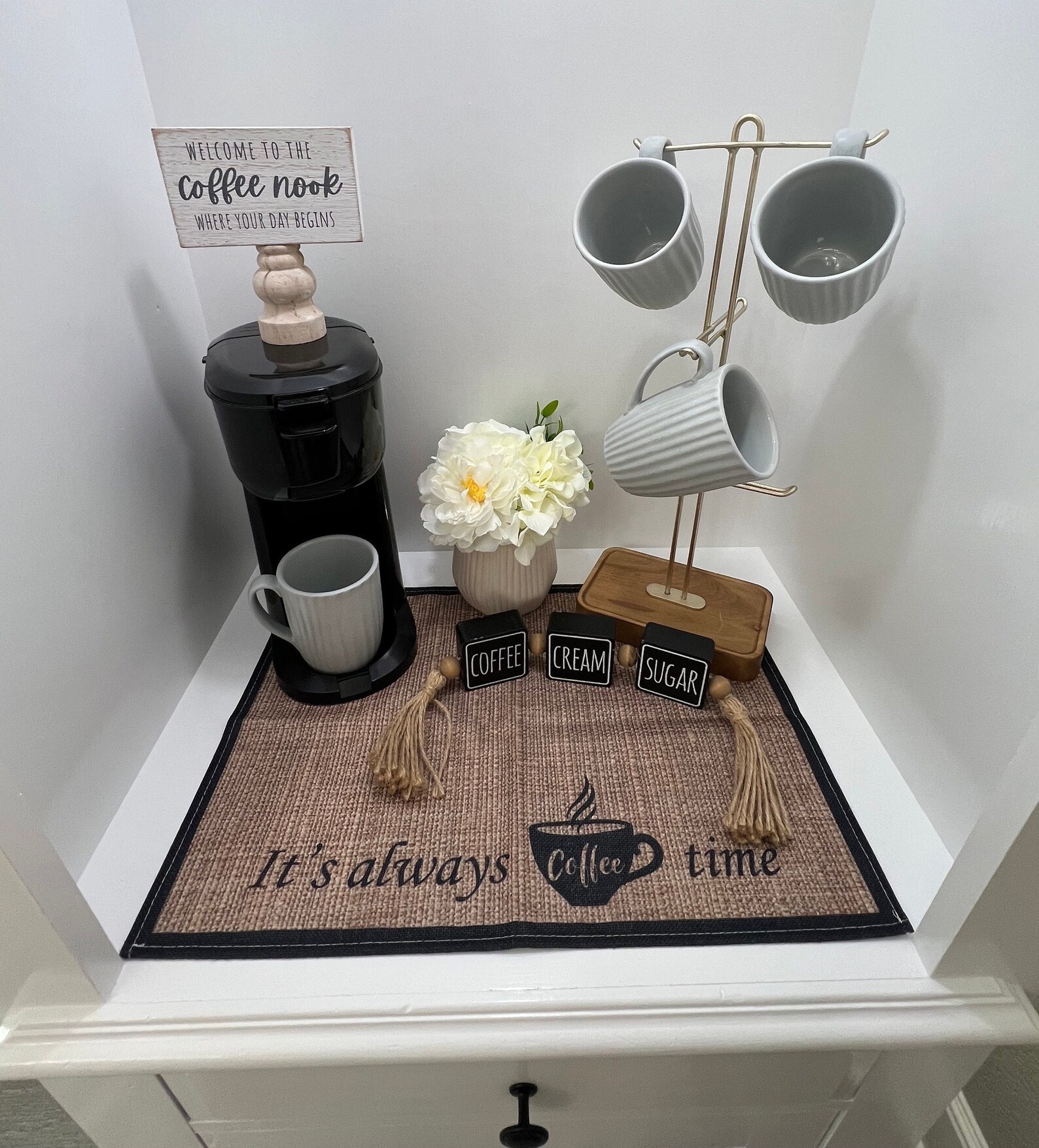 Broyhill White Cabinet, Solid Wood, Beverage Bar, Linen Cabinet ...