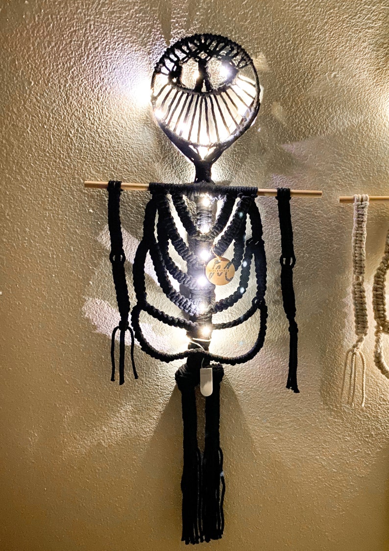 Macrame Halloween Skeleton, Handmade Wall Hanging, Macrame Wall Decor ...