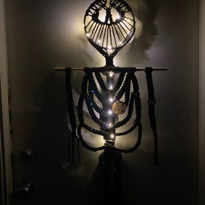 Macrame Halloween Skeleton, Handmade Wall Hanging, Macrame Wall Decor ...