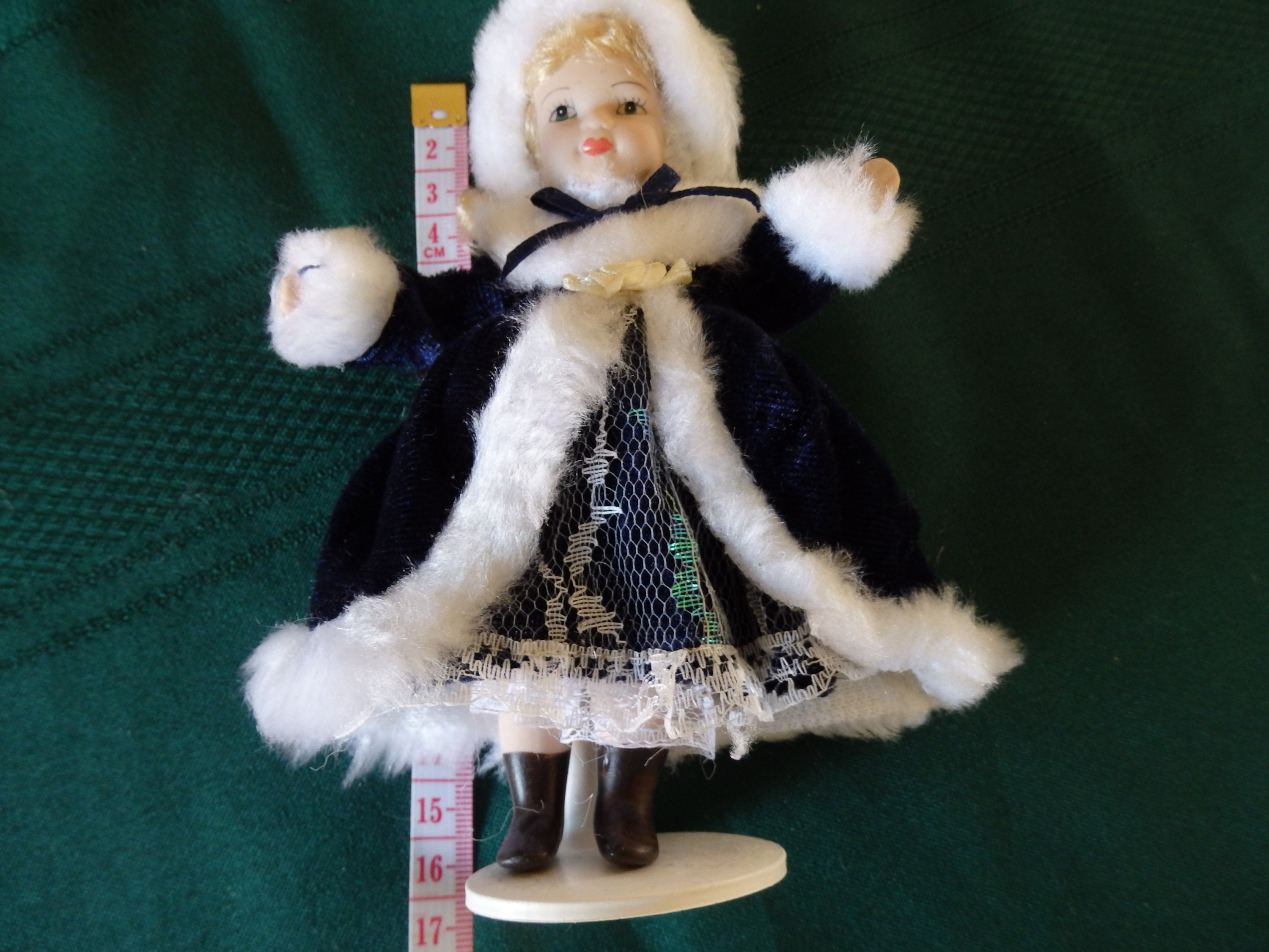 Vintage - Solid Porcelain Miniature Doll. Fully Moveable Head, Legs and ...
