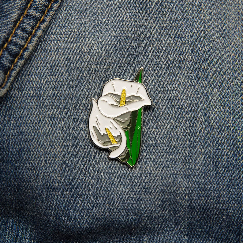 Calla Lily Enamel Pin - Etsy