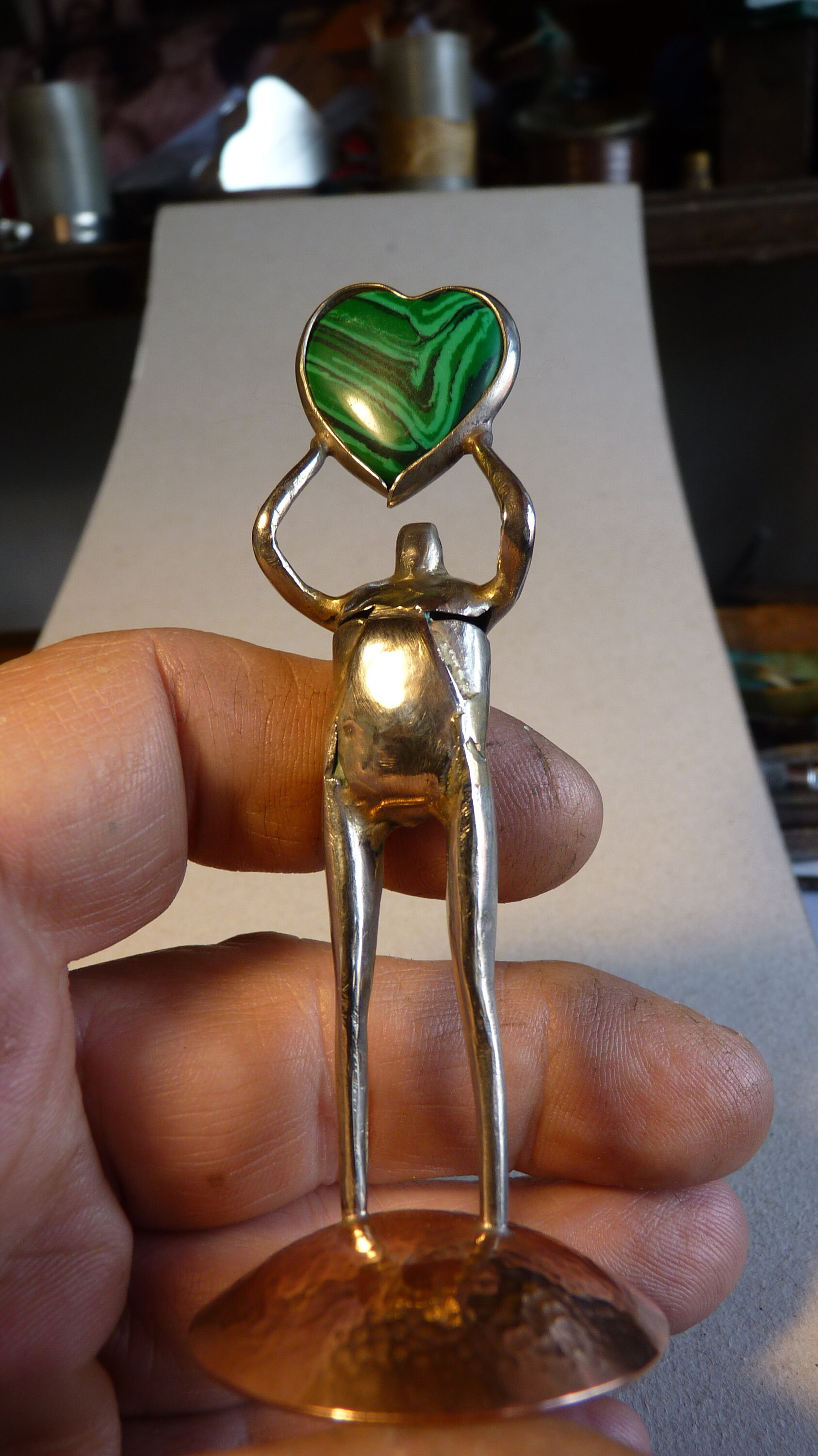 Sculpture en pierre coeur métal | Etsy