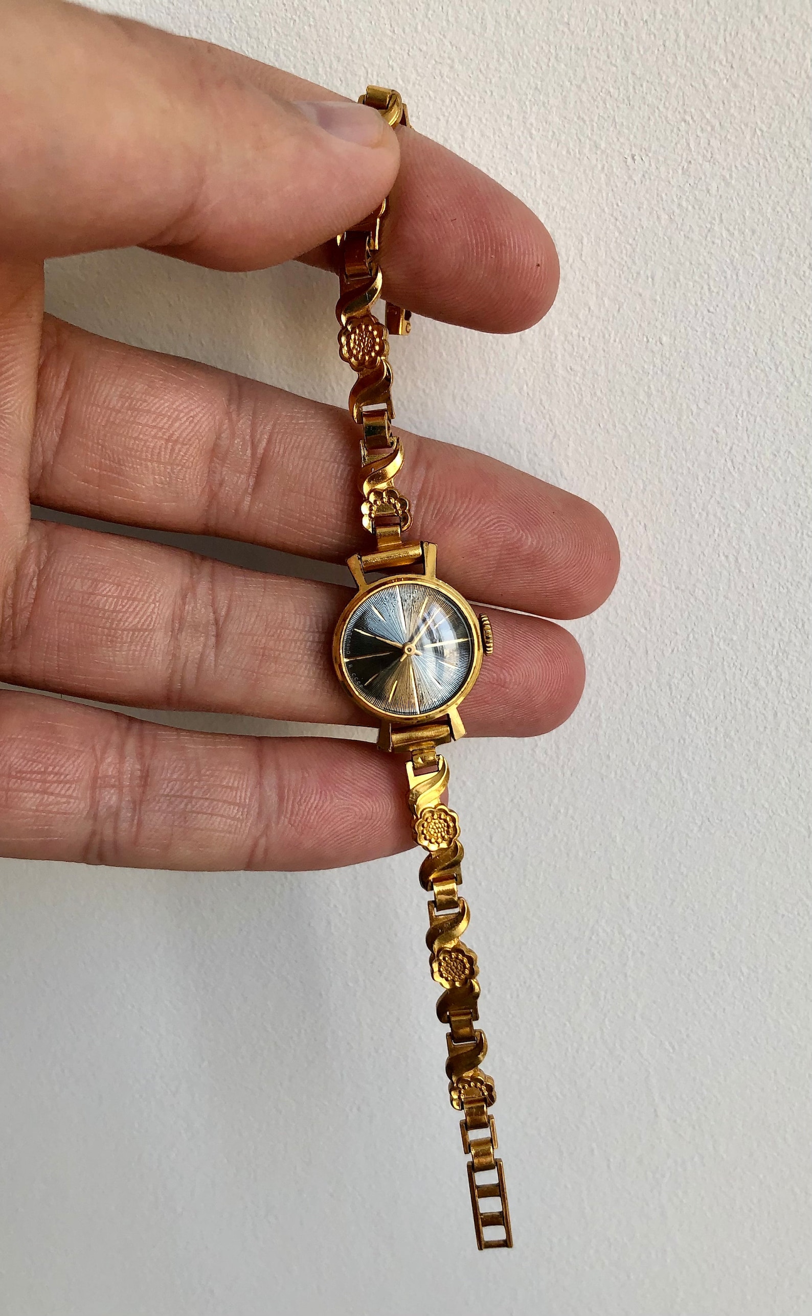 Vintage SLAVA Ladies Watch Gold Plated AU10 1980s Soviet - Etsy