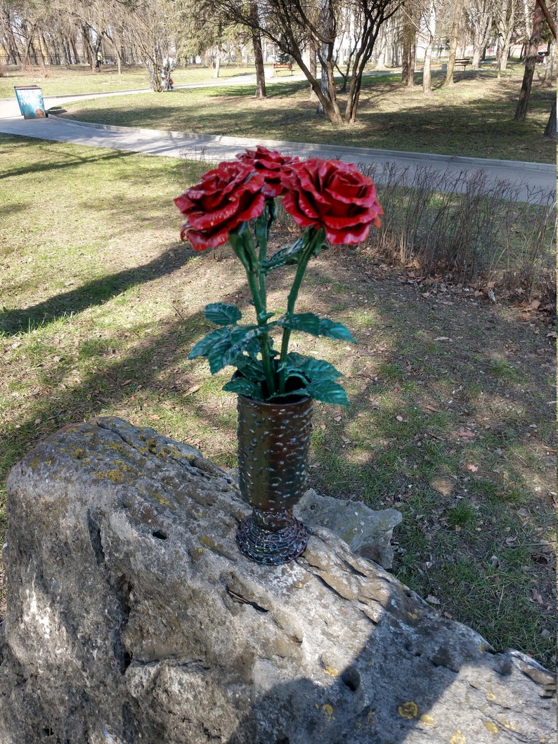 Set of Forged Roses Forged Roses in Vase Iron Red Roses - Etsy