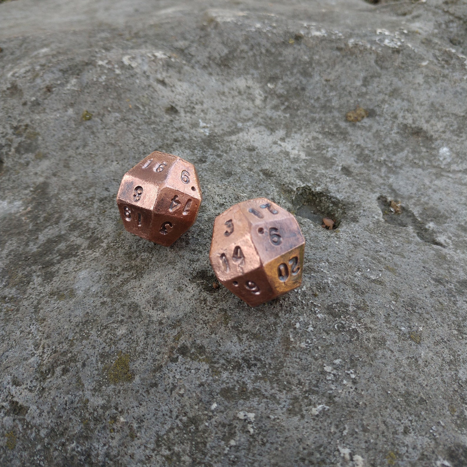 Set of 2 Copper Dice D20 Dice Forged Copper Dice Board - Etsy