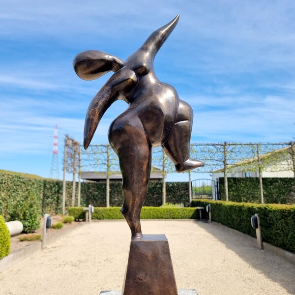 Voluptuous Woman Sculpture - Etsy UK