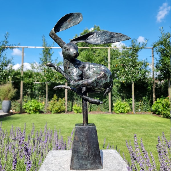 GARDEN SCULPTURE - Etsy UK