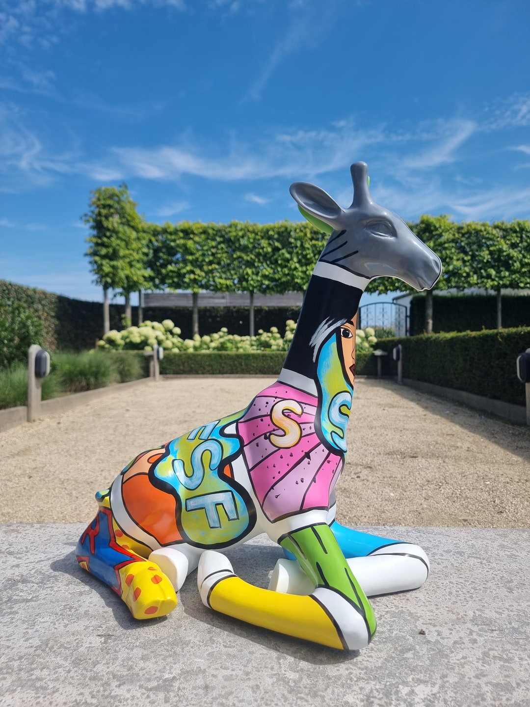 Modern Artwork of a Giraffe Giraffe Street and Pop Art Eye-catcher Home ...