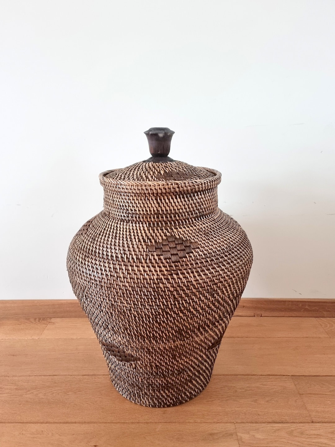 Large Standing Wicker Basket With Lid Decorative Storage Basket Boho ...