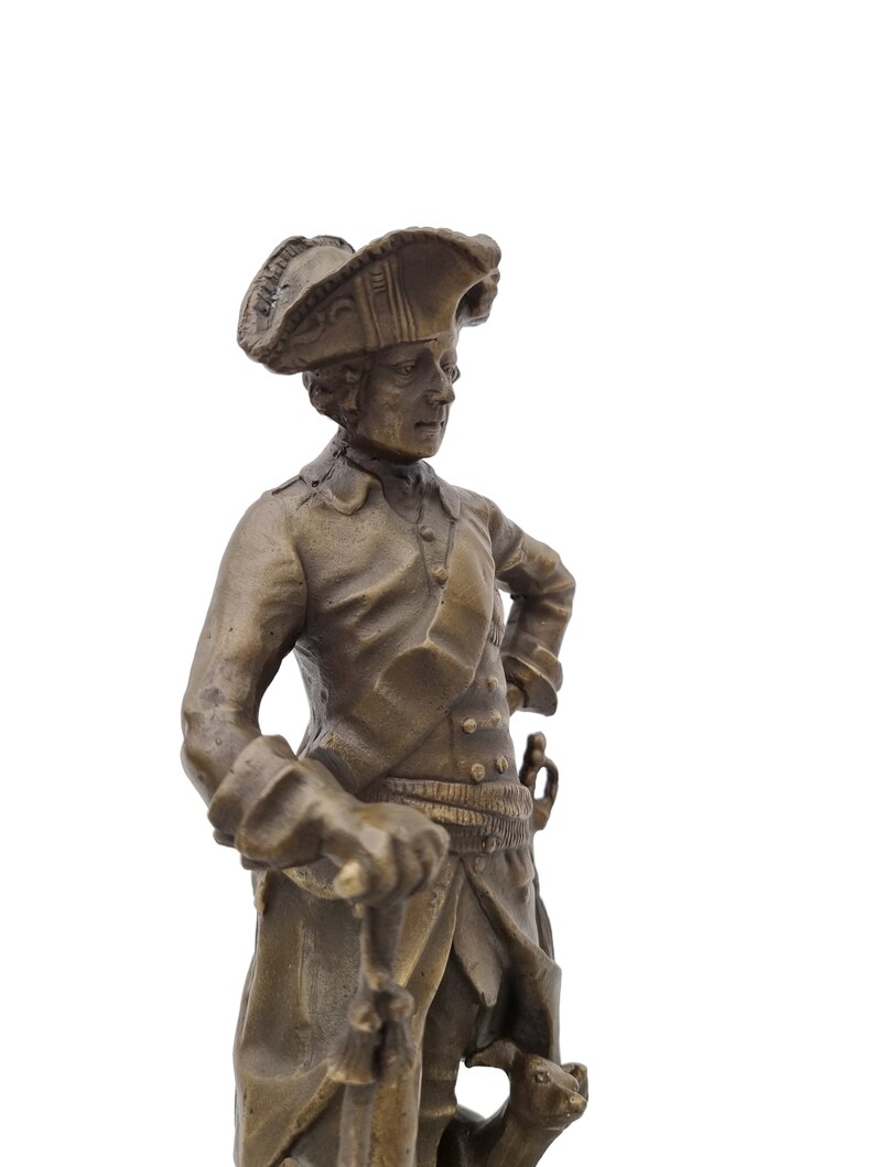 Classic Bronze Sculpture of a Hunter With Hunting Dog Royal - Etsy