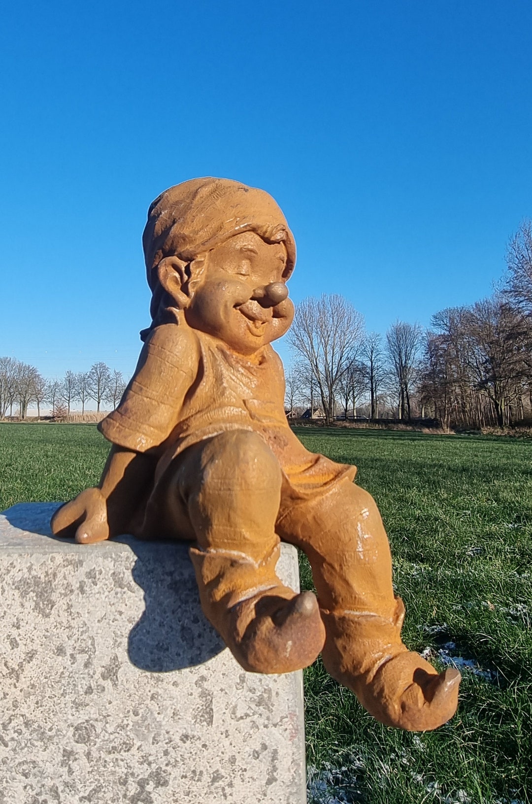 Seated Gnome Garden Gnome Nice Cheerful Home and Garden Decoration Cast ...