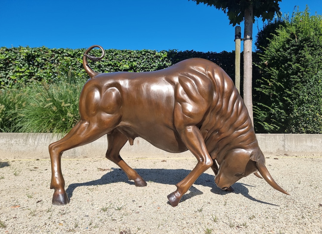 Large Bronze Bull Attacking Bull Bronze Sculpture Bull - Etsy